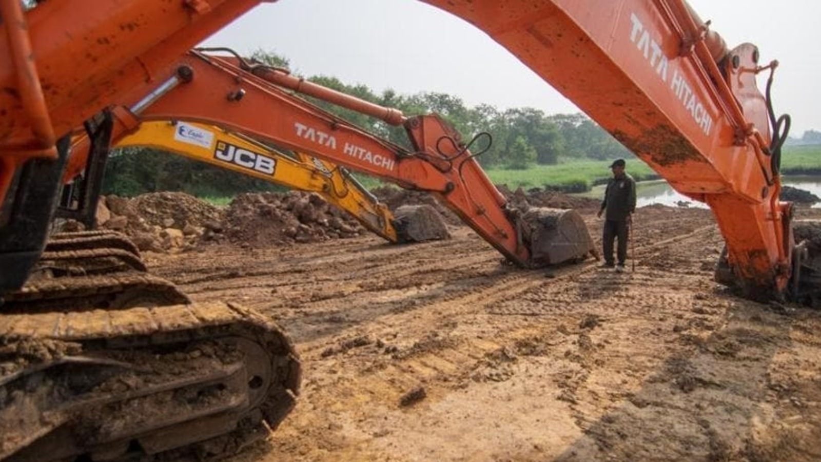 Mumbai metro’s Line 3 project faces hurdles, cost soars by ₹10K crore ...