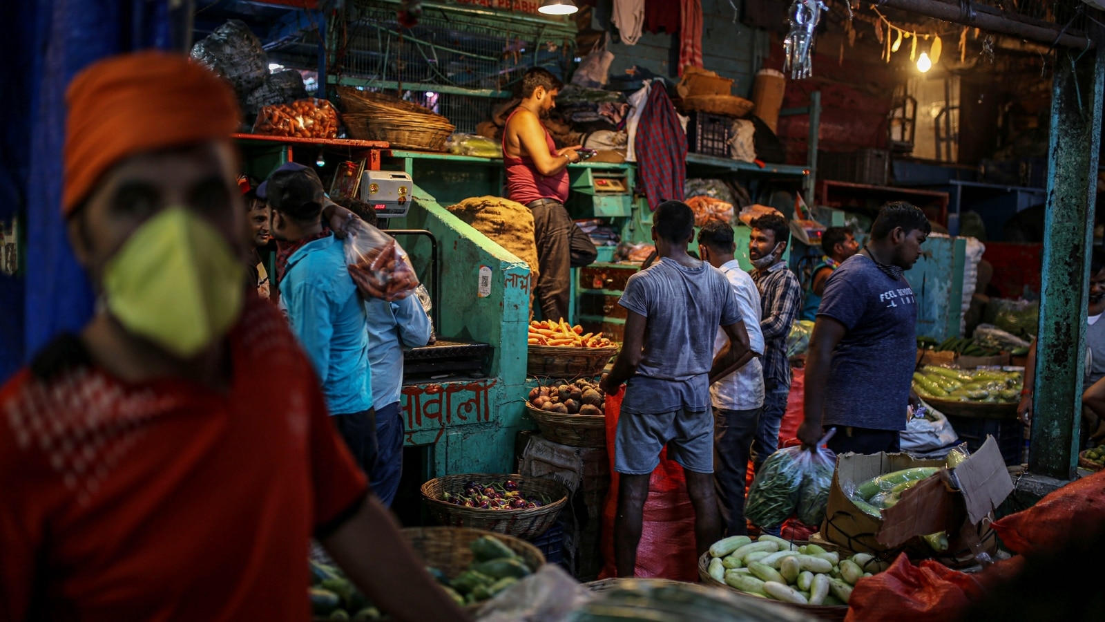 How India's most crowded city Mumbai beat the odds, and the virus ...