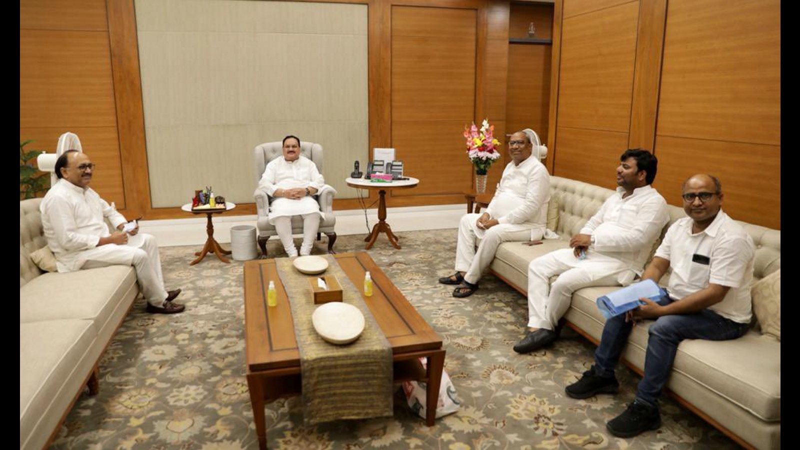 Nishad party chief meets Nadda ahead of 2022 UP polls | Hindustan Times