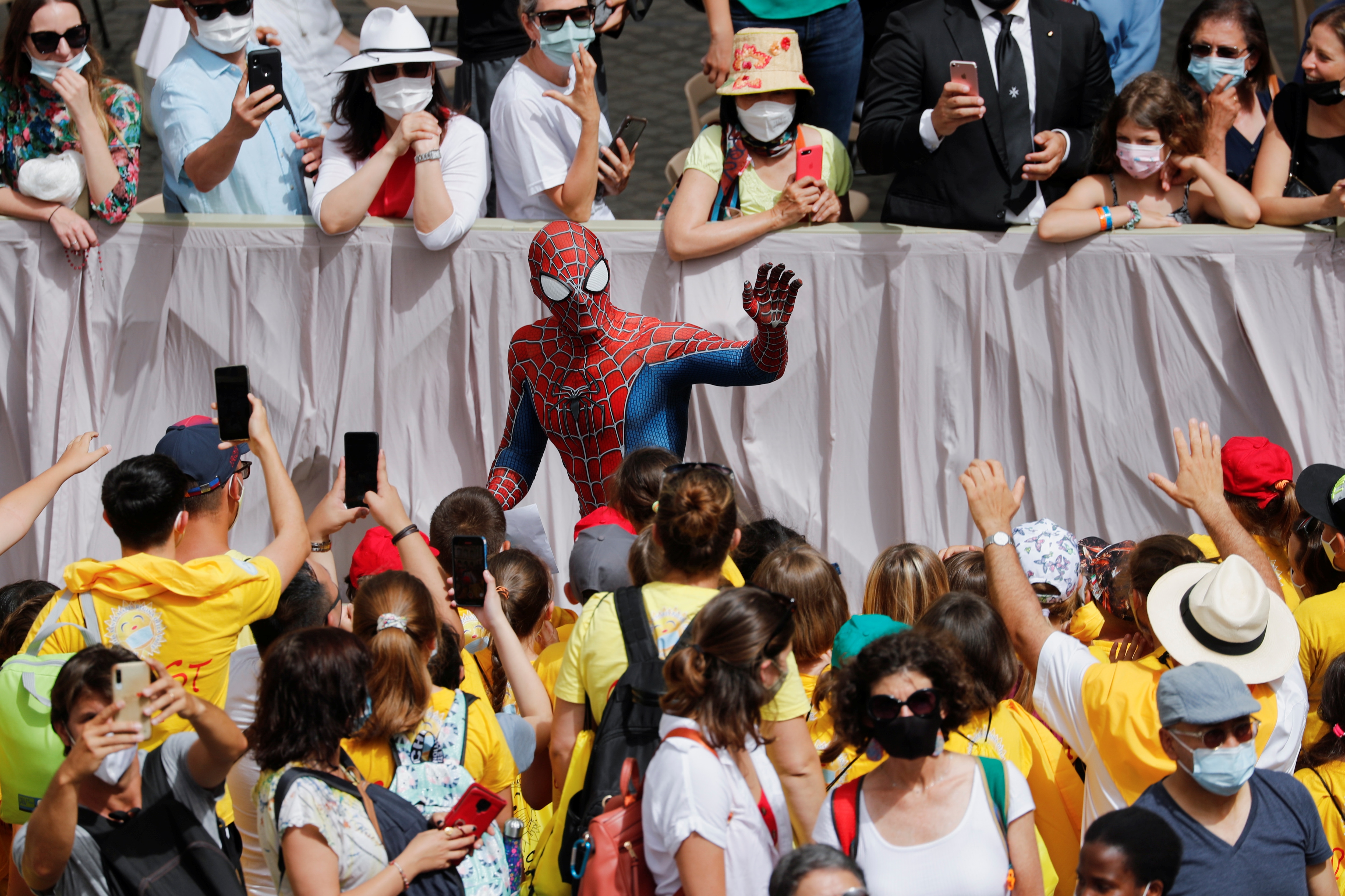 Pope meets 'super-hero' Spider-Man at Vatican, gets a mask | World News