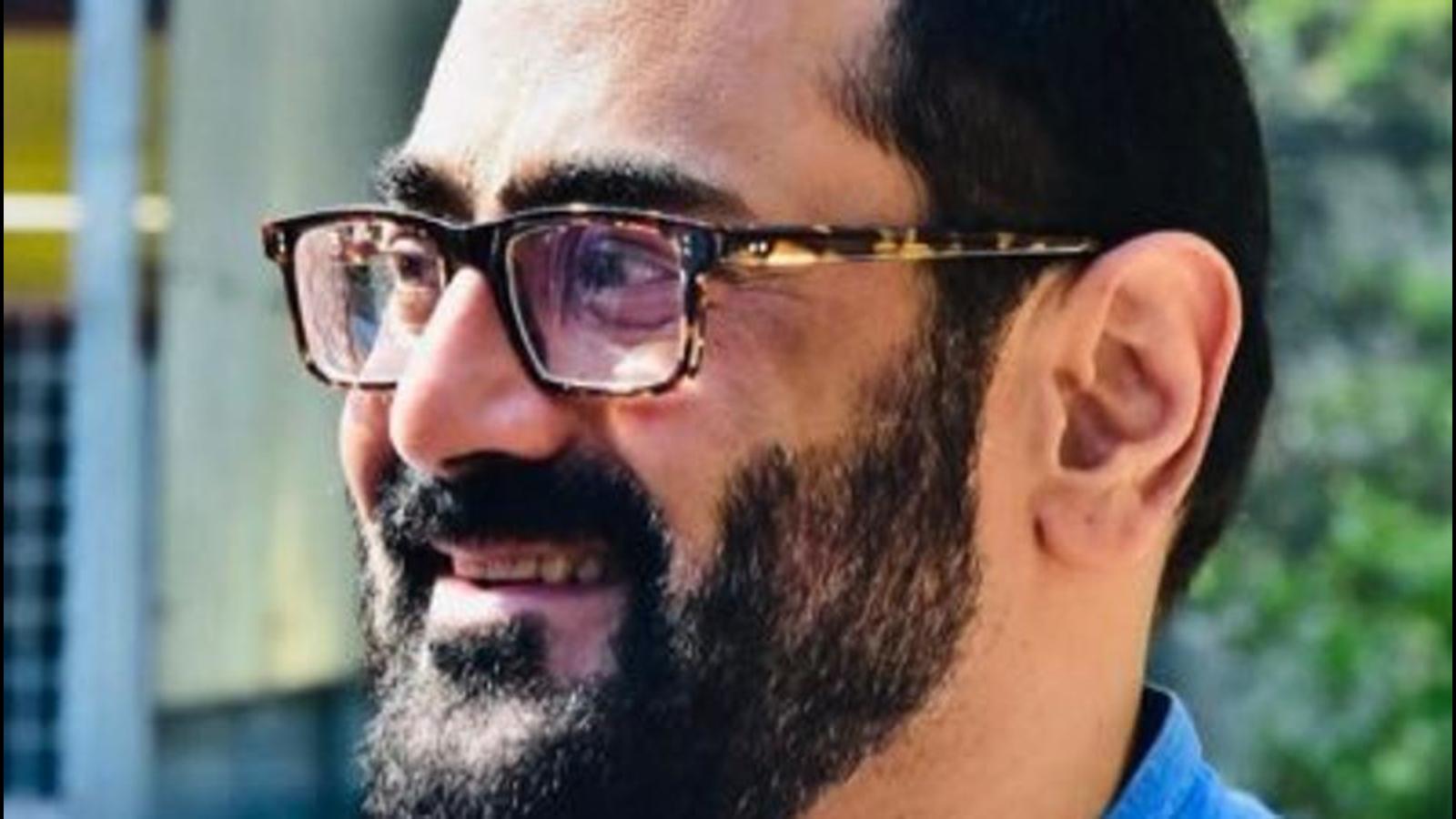 MoS for IT changes username, temporarily loses verified badge on ...