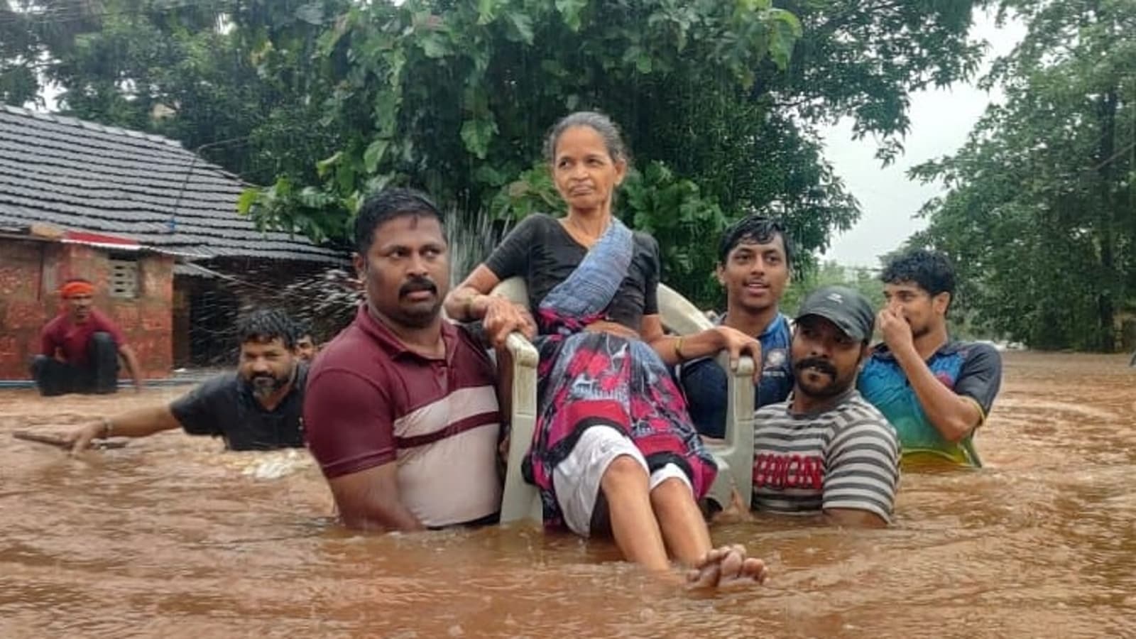 Maharashtra rains: PM Modi assures of full support to CM Uddhav ... Maharashtra rains: PM Modi assures of full support to CM Uddhav ...