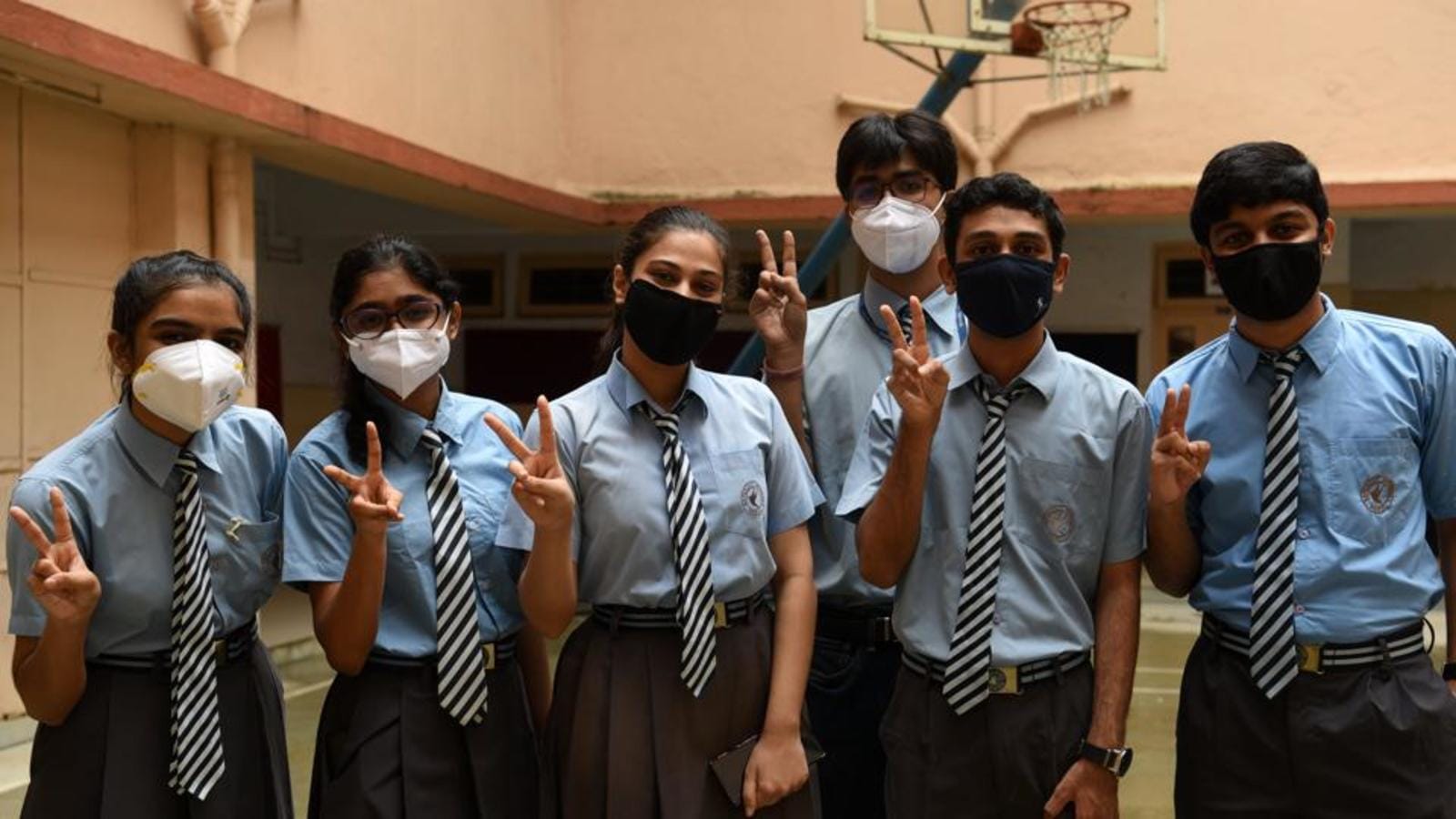 CBSE Class 12 results: 99.35% students pass | Mumbai news