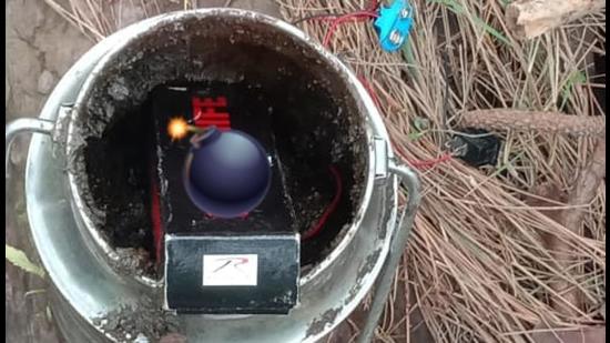 Powerful IED detected, defused on Jammu-Poonch highway | Hindustan Times