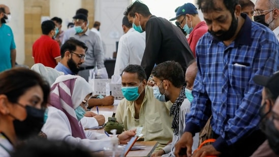 Pakistan: Islamabad imposes smart lockdown in various sectors amid ...