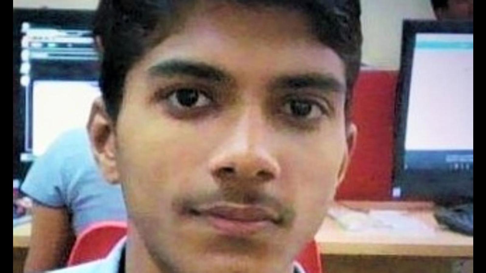UP boy scores 100% in CBSE Class 10, wants to join armed forces ...