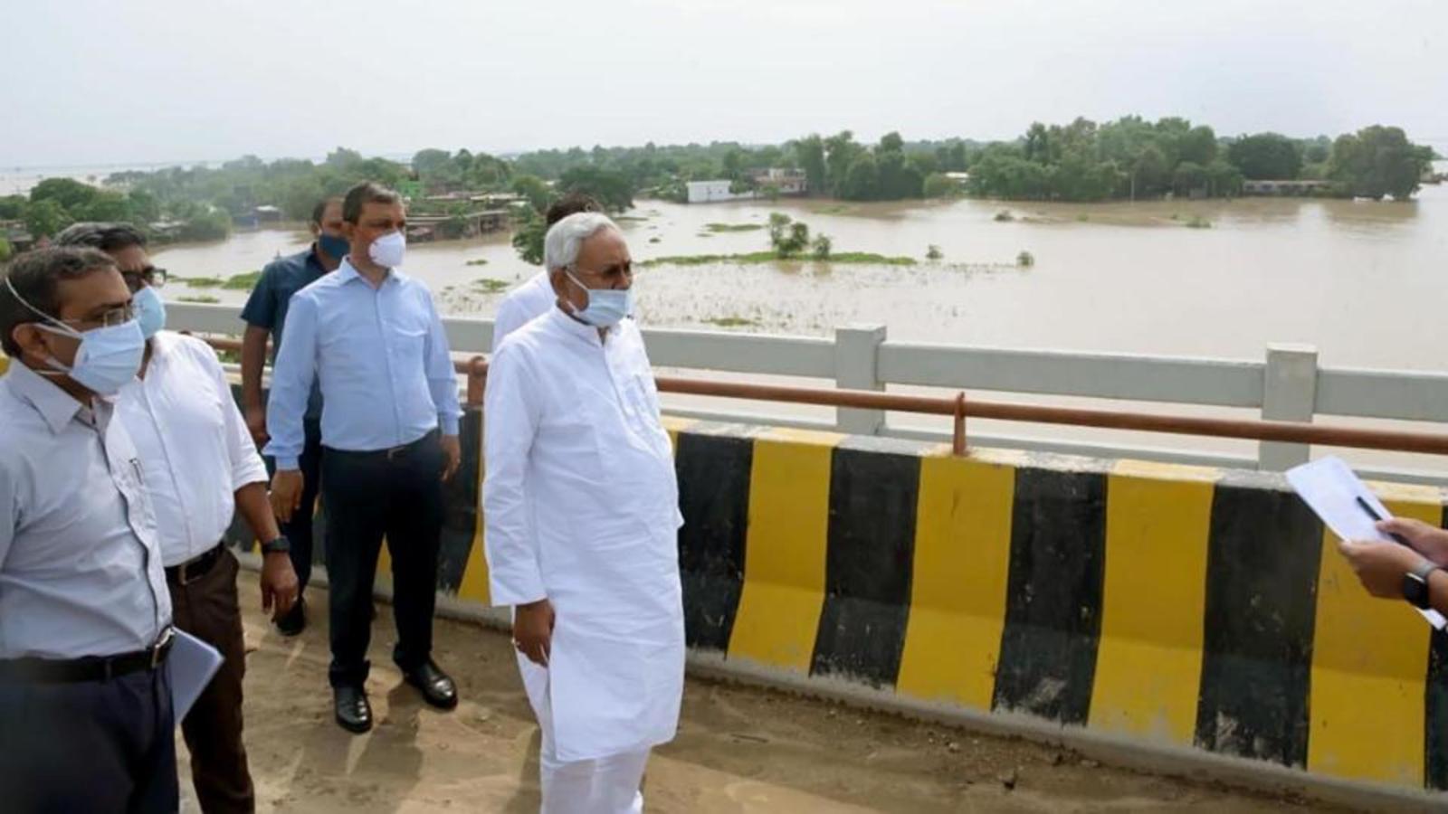 Ganga hits record level at Mokama, high alert along banks - Hindustan Times