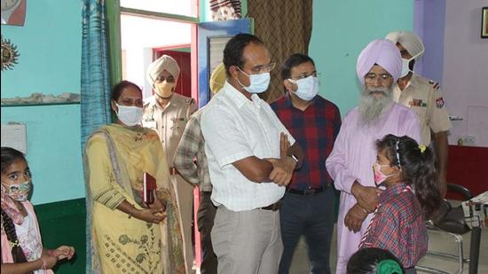 Ludhiana DC inaugurates library at NCLP school | Hindustan Times