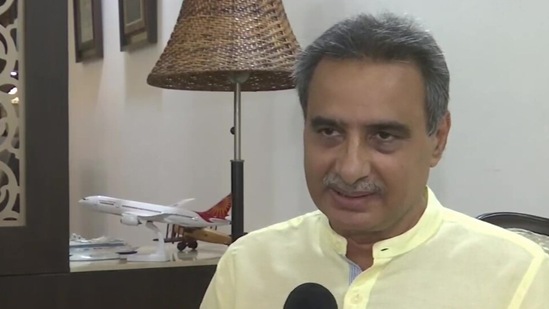 News updates from HT: Air India Captain Devi Sharan remembers Kandahar ...