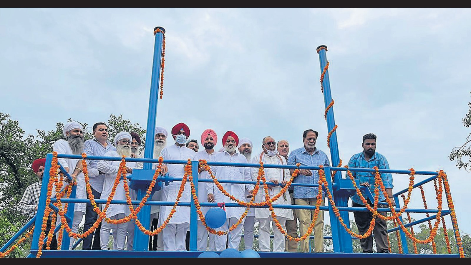 Work to clean Buddha Nullah starts with release of 200 cusecs fresh ...