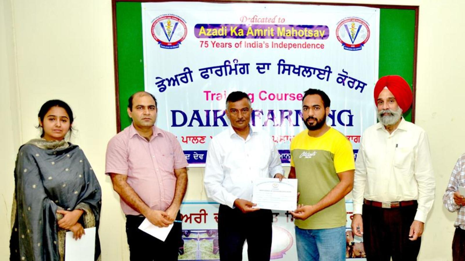Two week dairy farming training course concludes at GADVASU | Hindustan ...