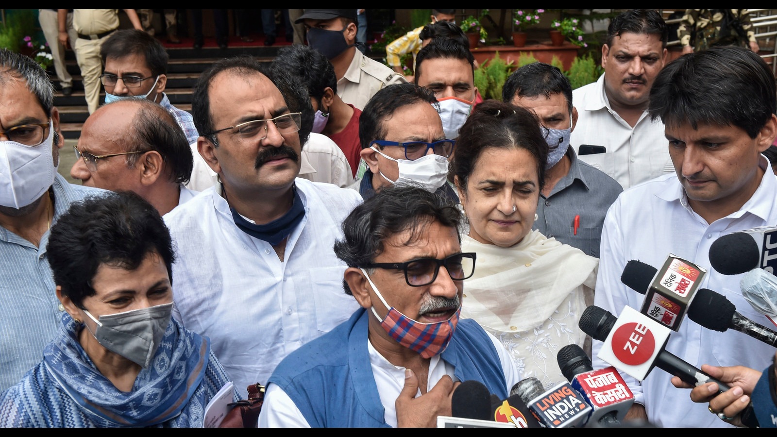 Haryana Congress approaches NHRC over Karnal lathicharge - Hindustan Times Haryana Congress approaches NHRC over Karnal lathicharge - Hindustan Times