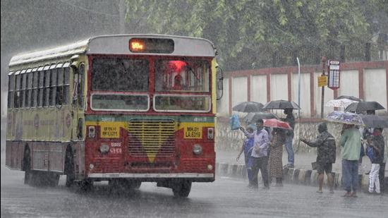 BEST to introduce 27 new bus routes in Mumbai from today | Hindustan Times