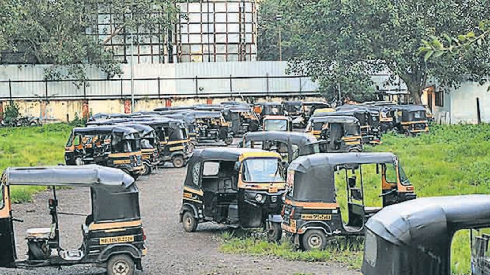 Pune police, RTO crackdown on errant rickshaw drivers: 3,000 violations ...