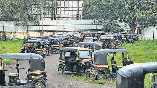 Pune police, RTO crackdown on errant rickshaw drivers: 3,000 violations in 3 days - Hindustan Times