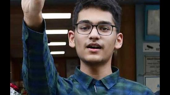 JEE Main: Kanav Singla bags AIR 42, tops Ludhiana | Hindustan Times
