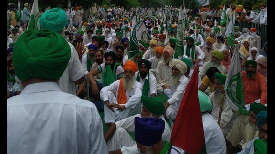 Farmers protest stricter norms for paddy purchase | Hindustan Times