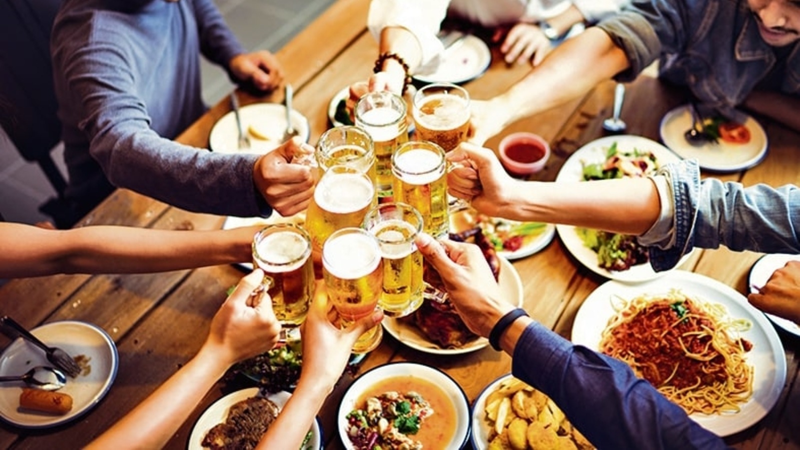 About 25,000 Spanish students hold 'macro-botellon' drinking party ...