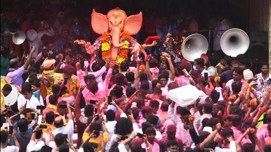 Mumbai saw 21 per cent more Ganesh immersions | Mumbai news