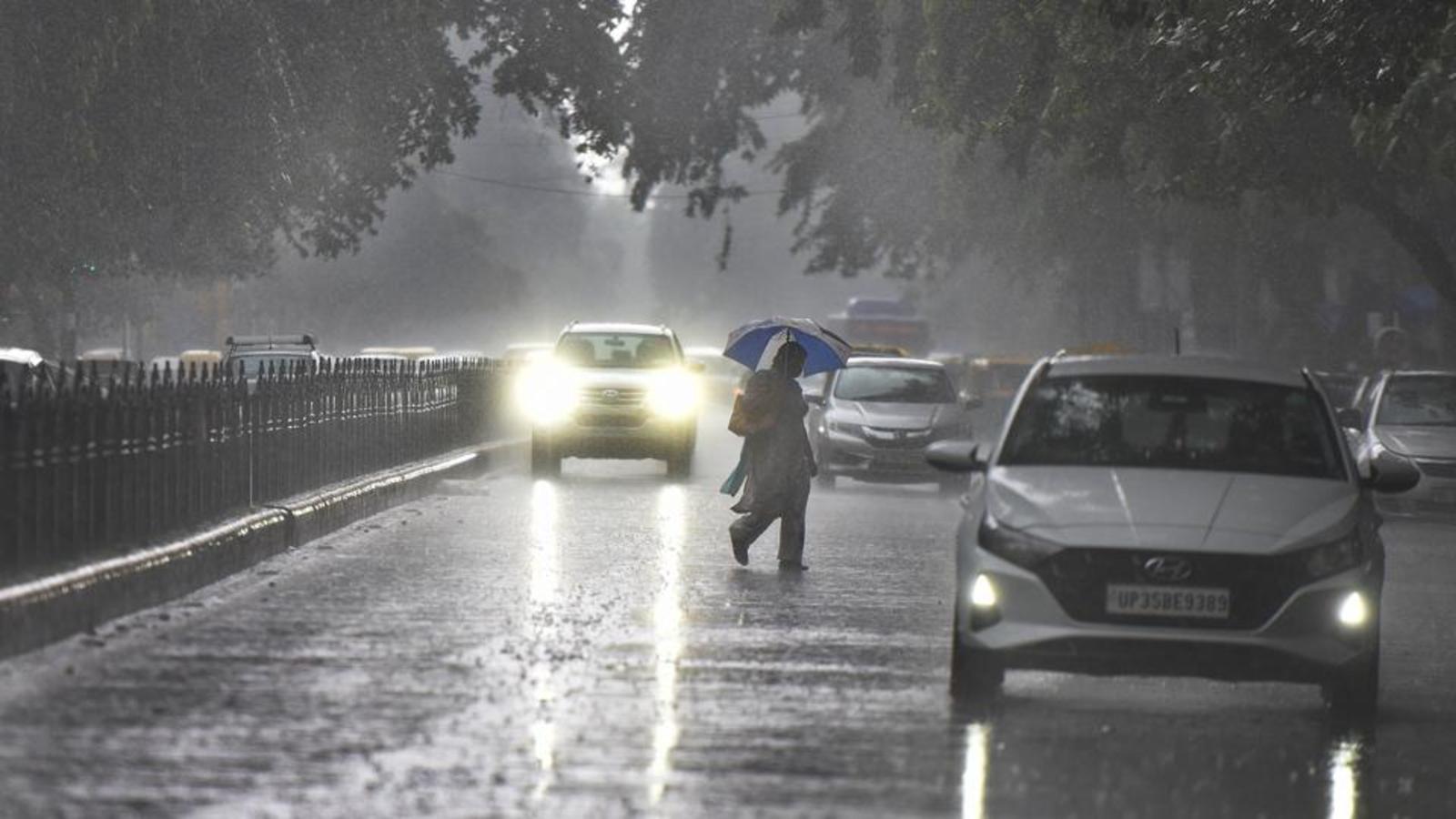 Parts Of Delhi Get Light Showers Patchy Rain To Continue Through Week Parts Of Delhi Get Light Showers Patchy Rain To Continue Through Week