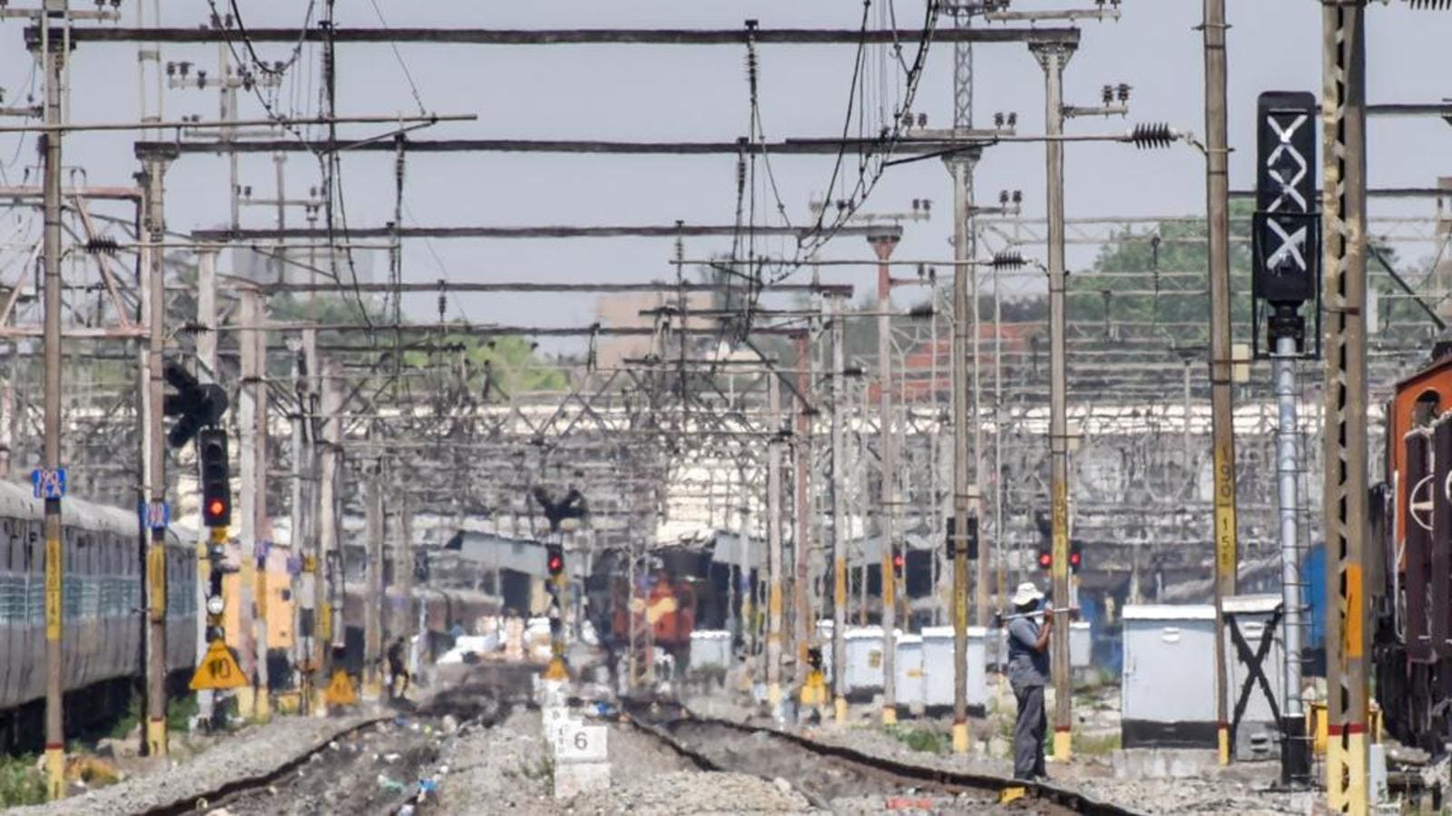 300 bodies found on Pune railway tracks in past three years remain ...