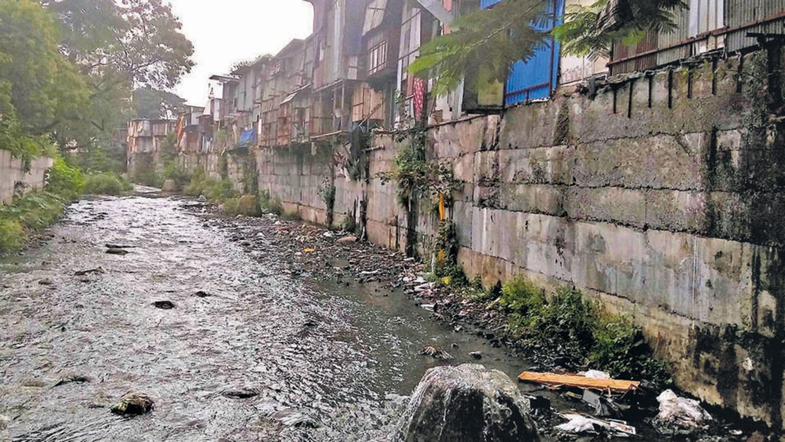 Delay in construction of safety wall along Ambil odha in Pune has ...