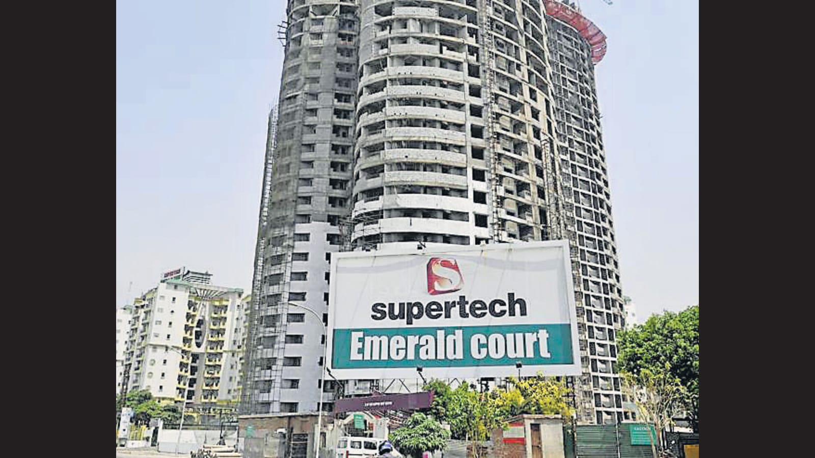 Noida’s Emerald Court case: SIT submits report, names 26 officials ...