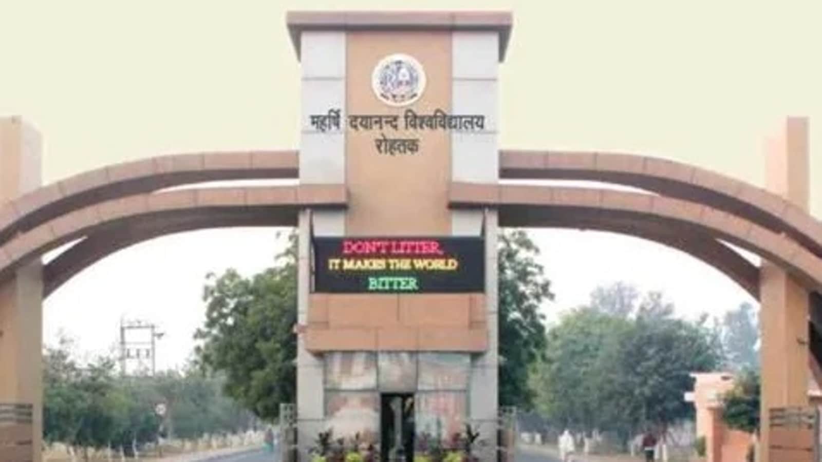 Students suffer due to strike by employees at Rohtak varsity | Hindustan Times