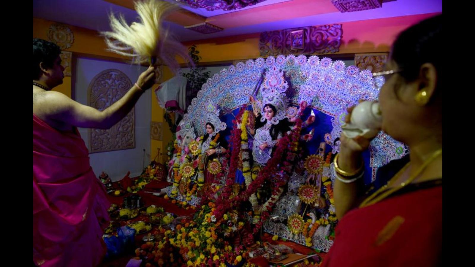 Navi Mumbai Bengalis celebrate Durga Puja with traditional village ...