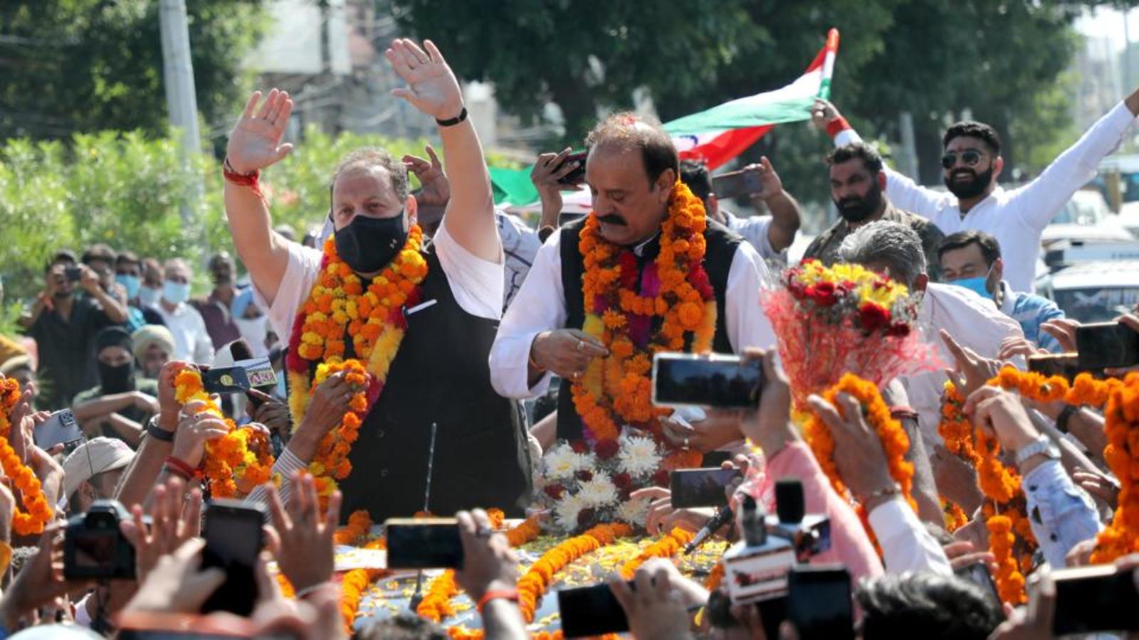 Devinder Rana, Slathia get rousing reception in Jammu | Hindustan Times