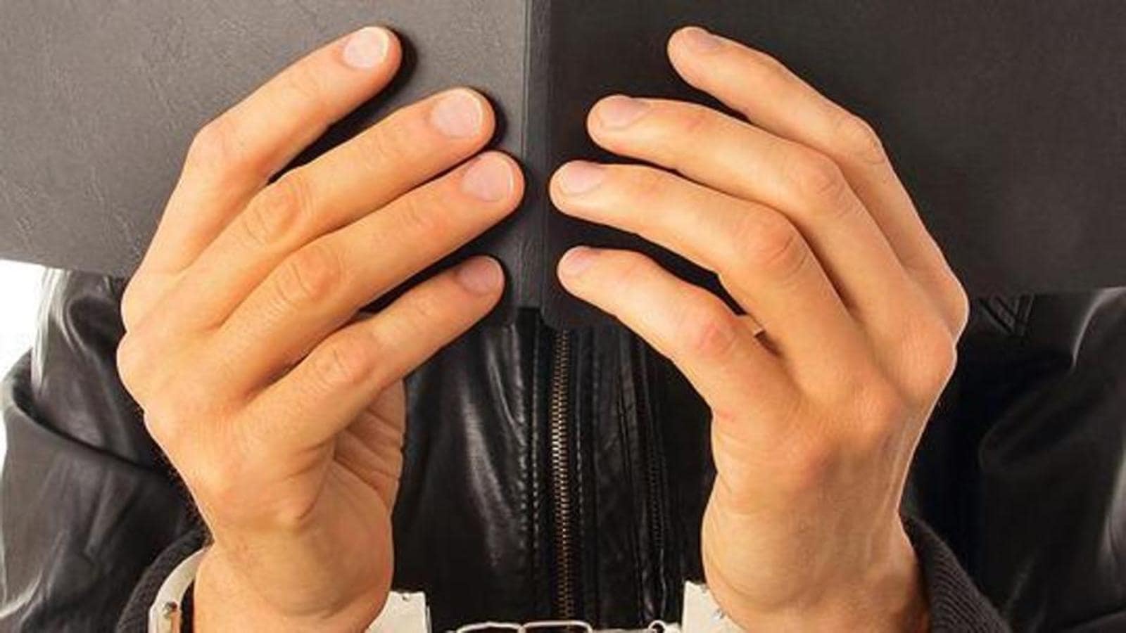 Delhi Two Arrested For Committing Four Robberies In One Night In