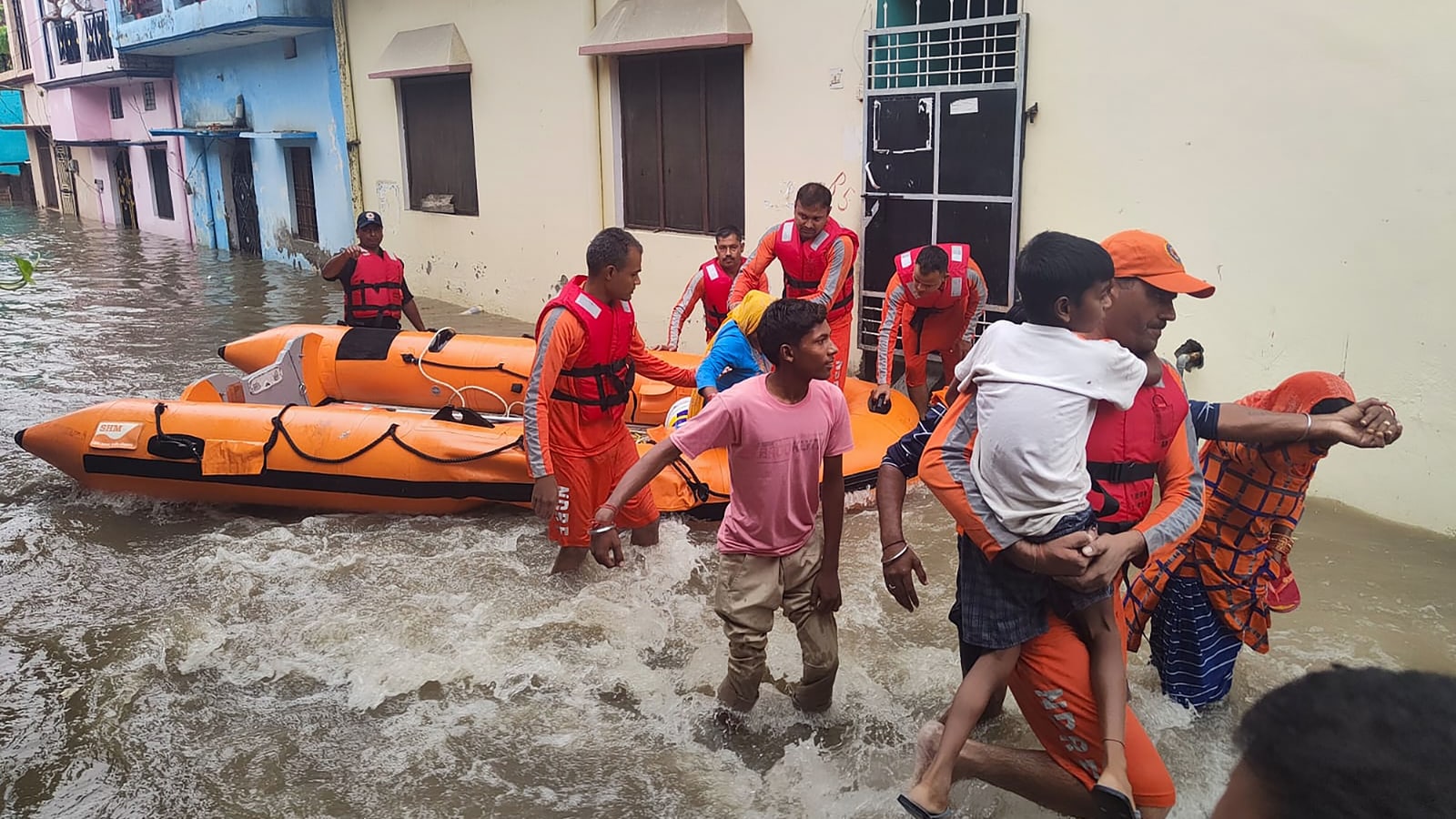 Rain wreaks havoc in Uttarakhand, rescue operations underway ...