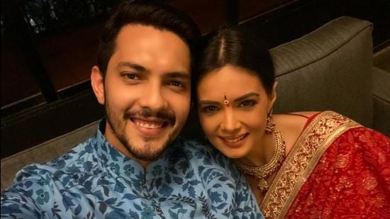 Aditya Narayan and wife Shweta are excited to celebrate their first Karva Chauth together ...