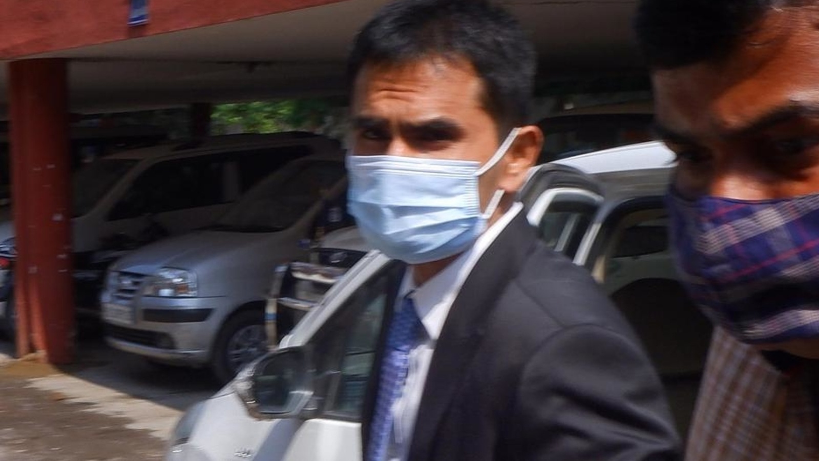 NCB officer Sameer Wankhede arrives before national Scheduled Castes ... NCB officer Sameer Wankhede arrives before national Scheduled Castes ...