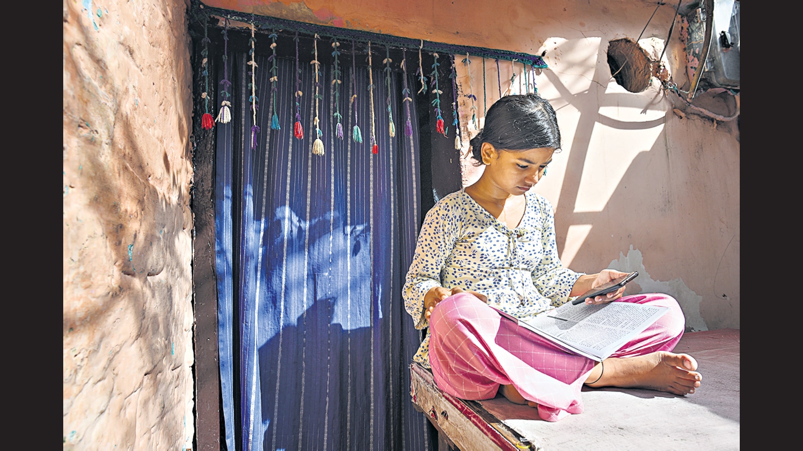 27.9% rural households bought smartphone for kids’ studies amid ...