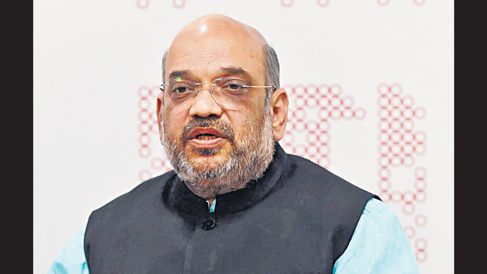 Shah calls for better coordination among forces | Latest News India