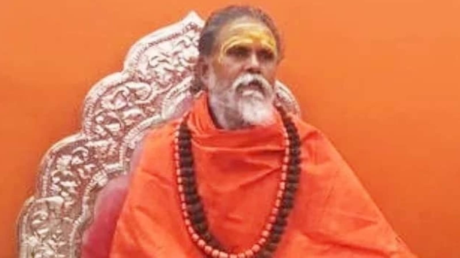 CBI files chargesheet against Anand Giri, 2 others in Narendra Giri ...