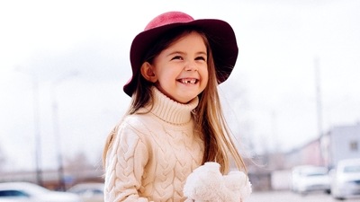 Winters are enjoyable if your little girl is covered in a warm skivi ...