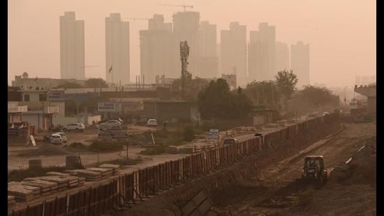 Gurugram’s air quality nears ‘severe’ levels | Hindustan Times