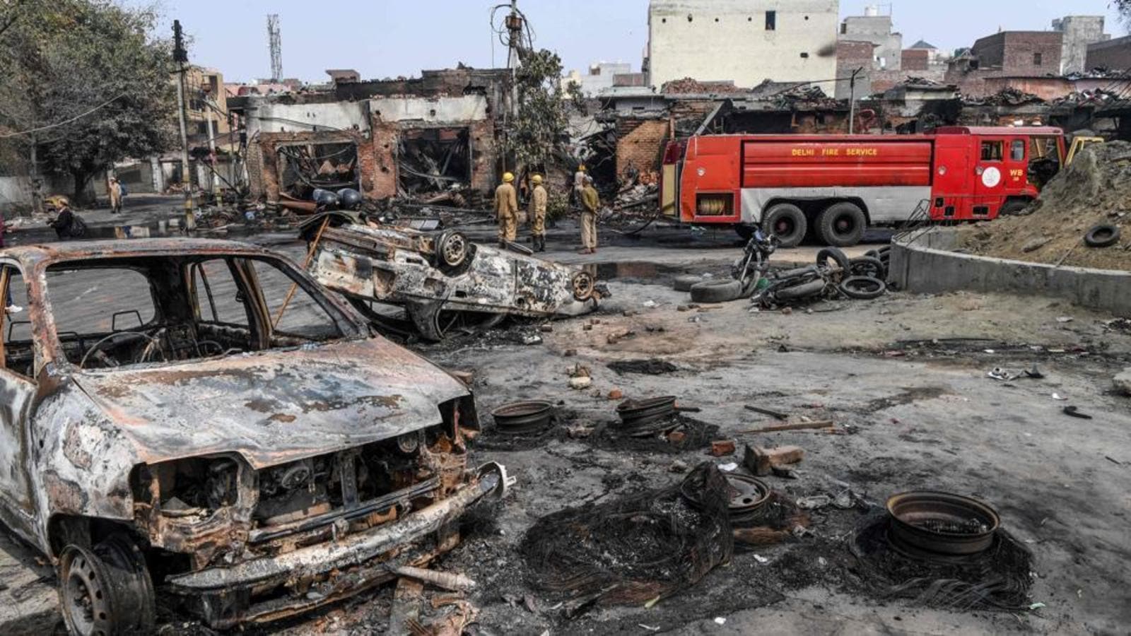 Delhi riots: Court frames charges against man who pointed gun at ...