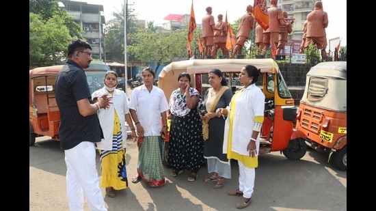 Women auto drivers demand separate lanes for them at stands in Kalyan ...