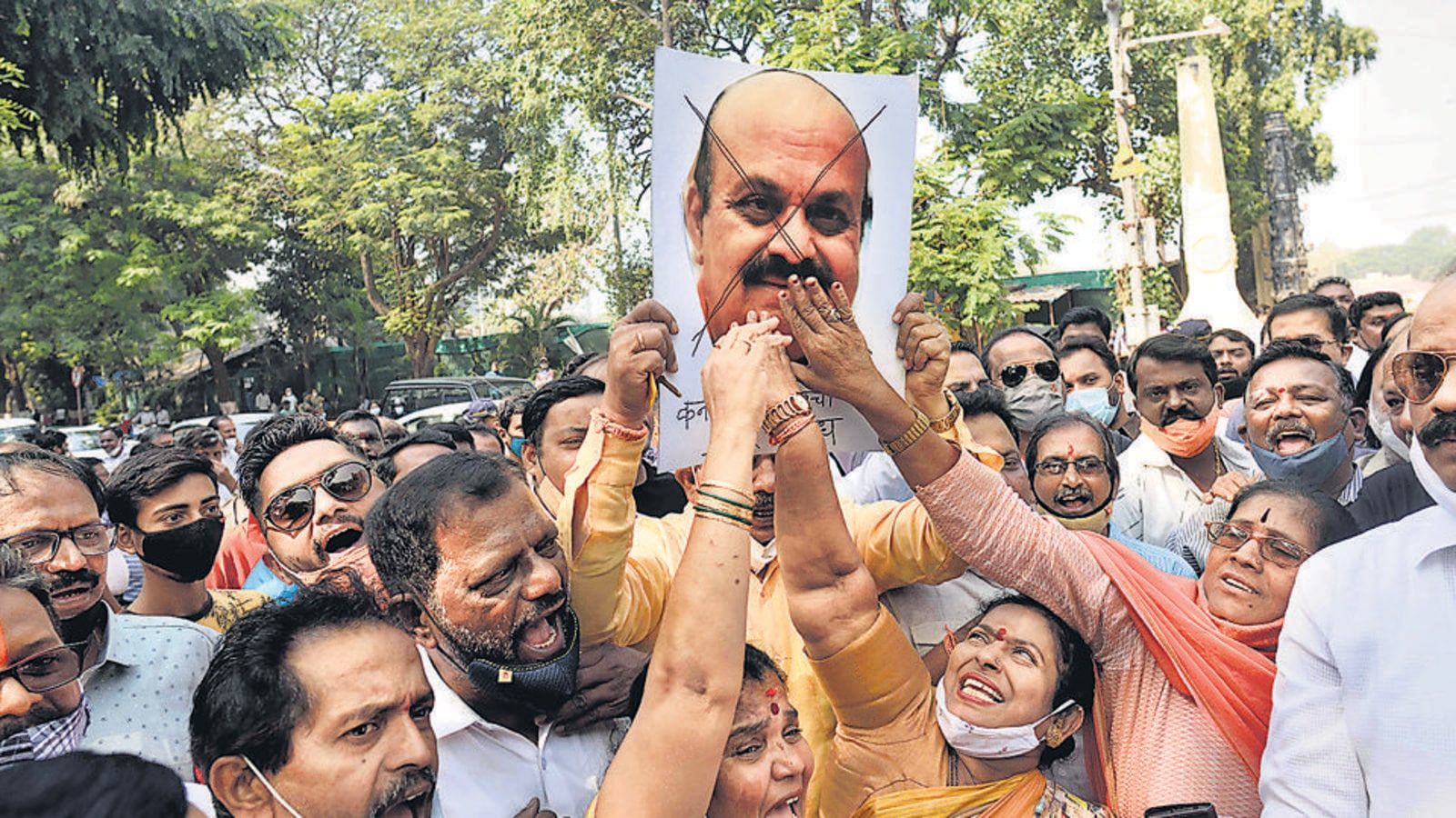 MVA parties harden stance against Karnataka CM Bommai | Mumbai news