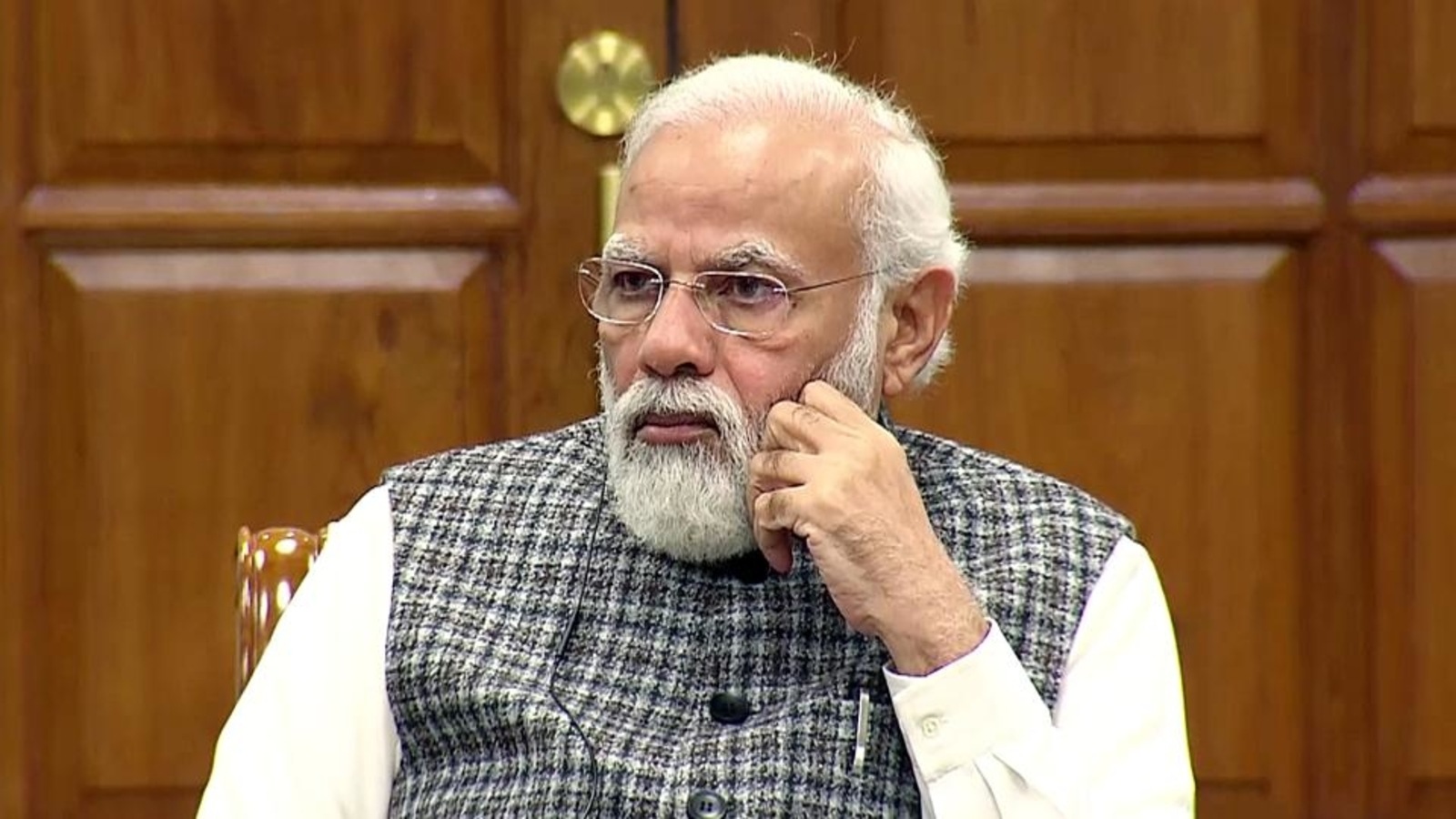PM Modi chairs meeting with top ministers to chalk out plans for ...