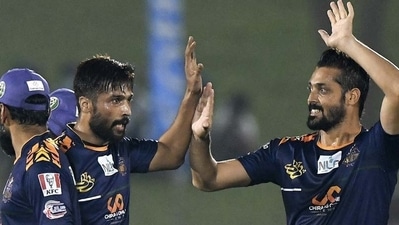 Watch: After getting smashed for six, Mohammad Amir castles Avishka ...