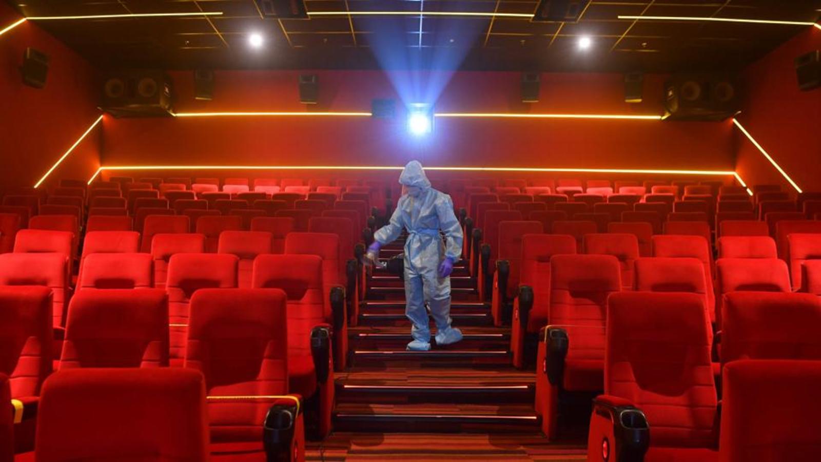 Cinemagoers run shows houseful in Pune | Hindustan Times