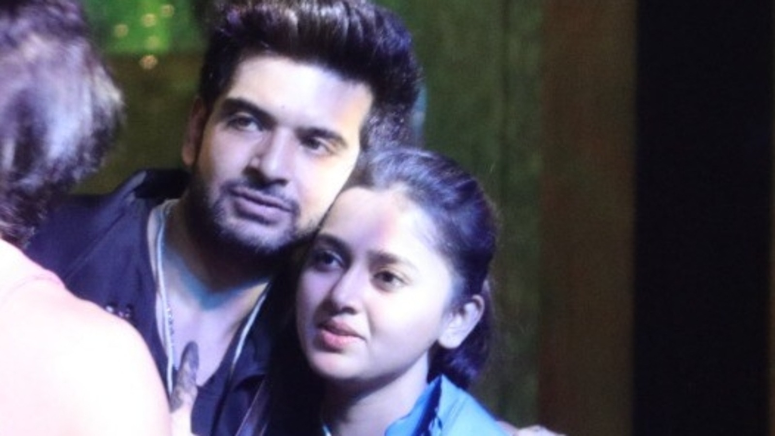 Bigg Boss 15: Karan Kundrra tries to kiss Tejasswi Prakash in bed but ...