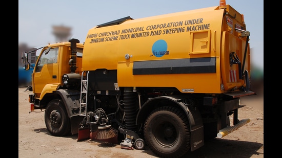 Mechanised machines to make a clean sweep | Hindustan Times