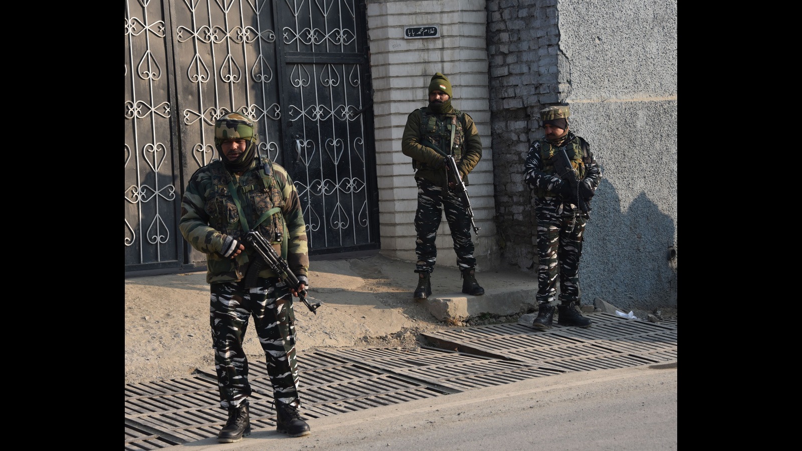 3 JeM militants killed, 6 security personnel injured in Srinagar ...