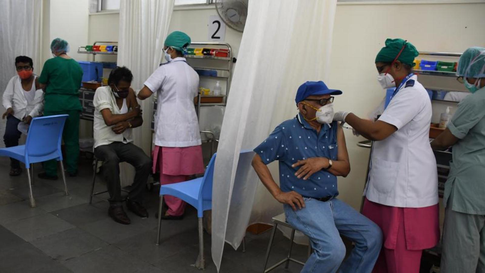 Delta variant still driving hospitalisations amid Omicron surge | Mumbai news - Hindustan Times