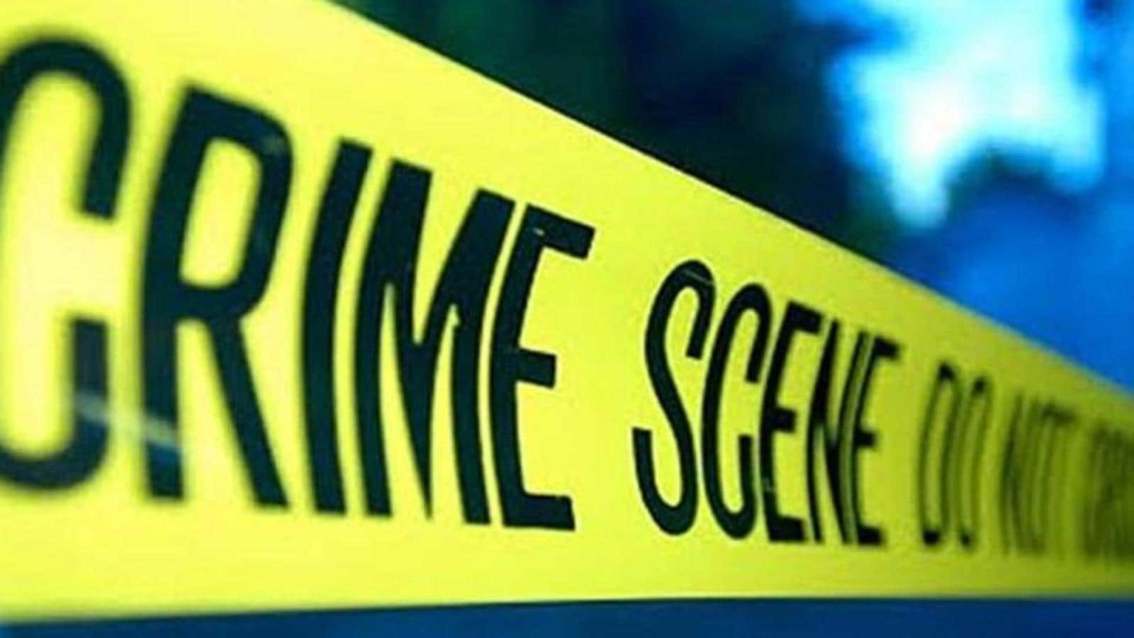 Cop Attacked With Chilli Powder Iron Rod Managed To Nab Gang Member cop-attacked-with-chilli-powder-iron-rod-managed-to-nab-gang-member